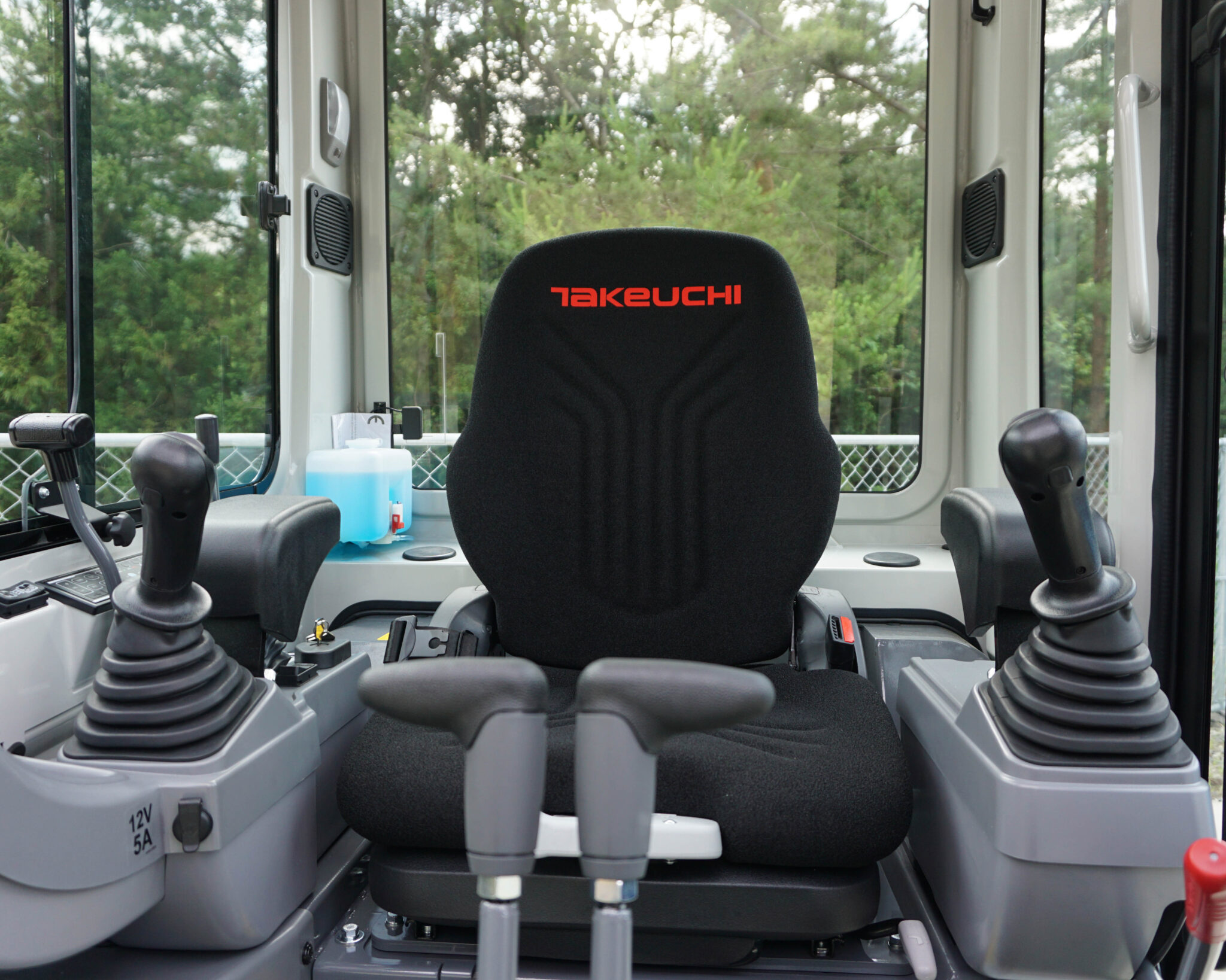 TB320 Compact Excavator – Takeuchi Global